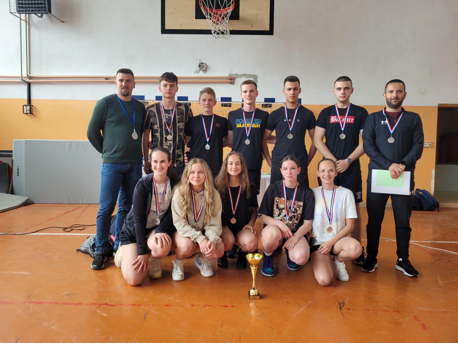 Još jedno srebro zlatnog sjaja te šest pojedinačnih medalja – Osnovna ...